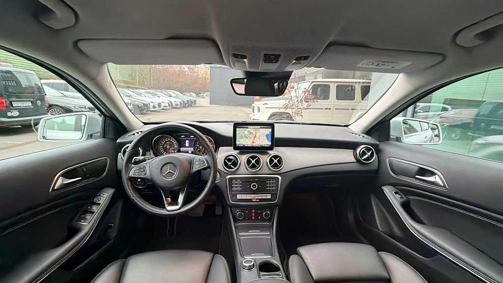 gla interior 2019